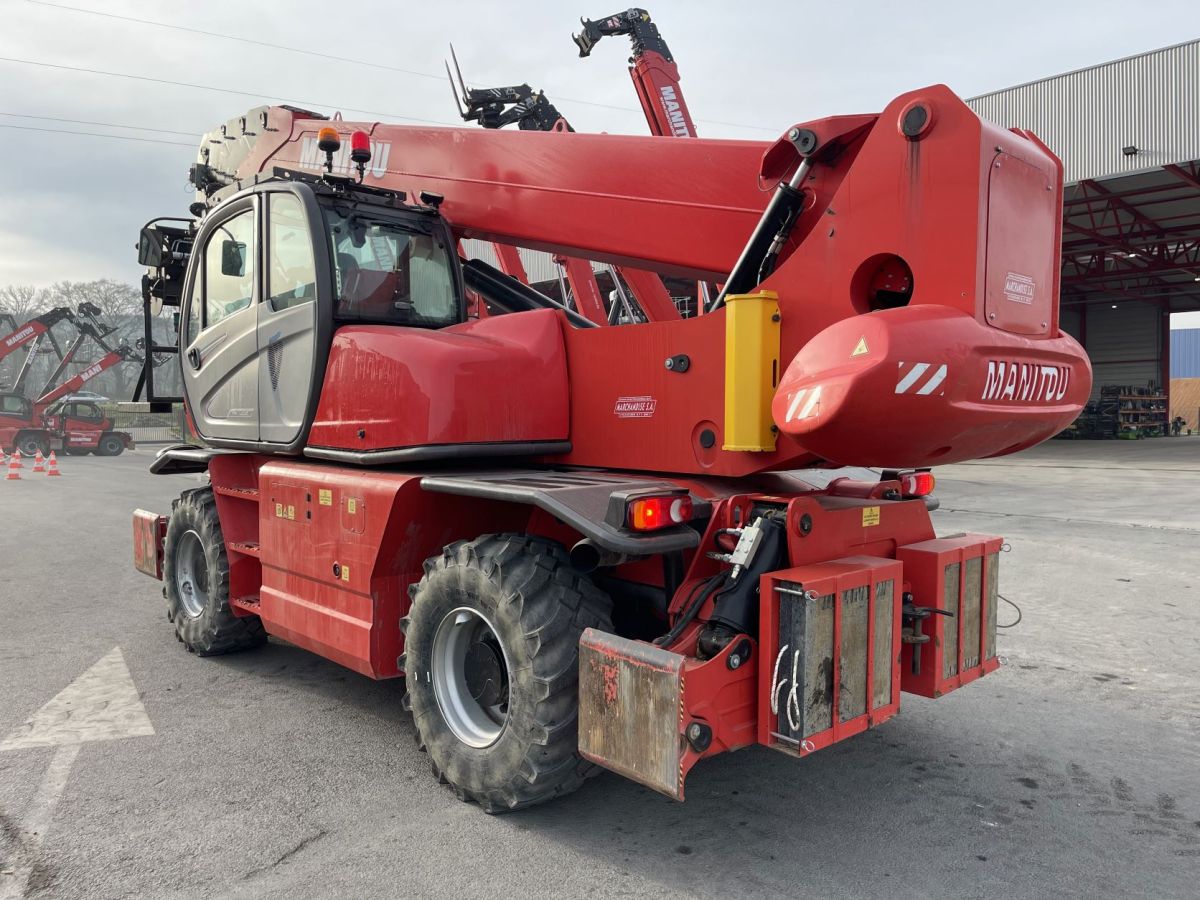 Manitou MRT 3050 Privilege + Chariot télescopique rotatif d'occasion