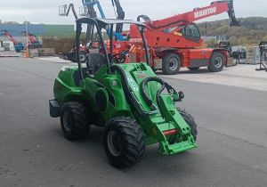 New articulated loader